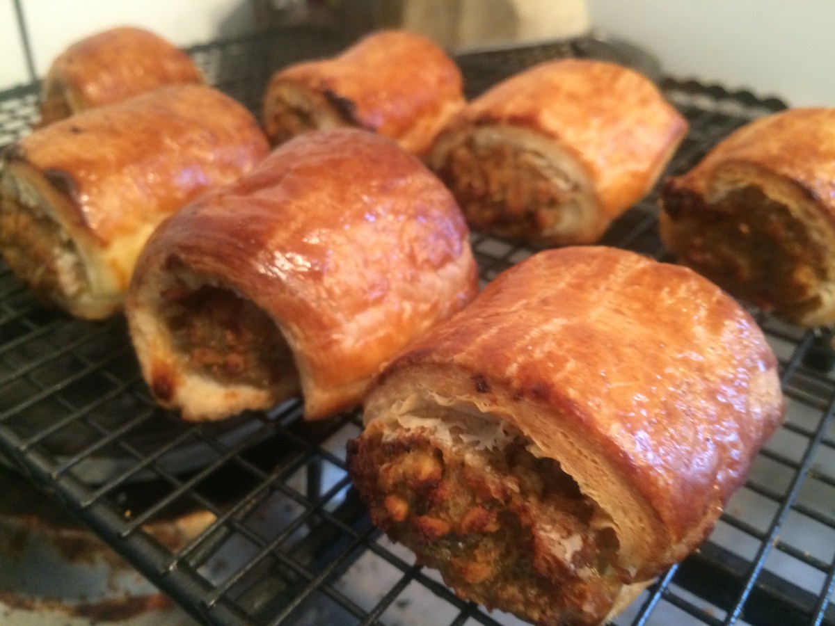 Quick pork ,apple & stuffing sausage rolls , so simple! – Cooking with ...